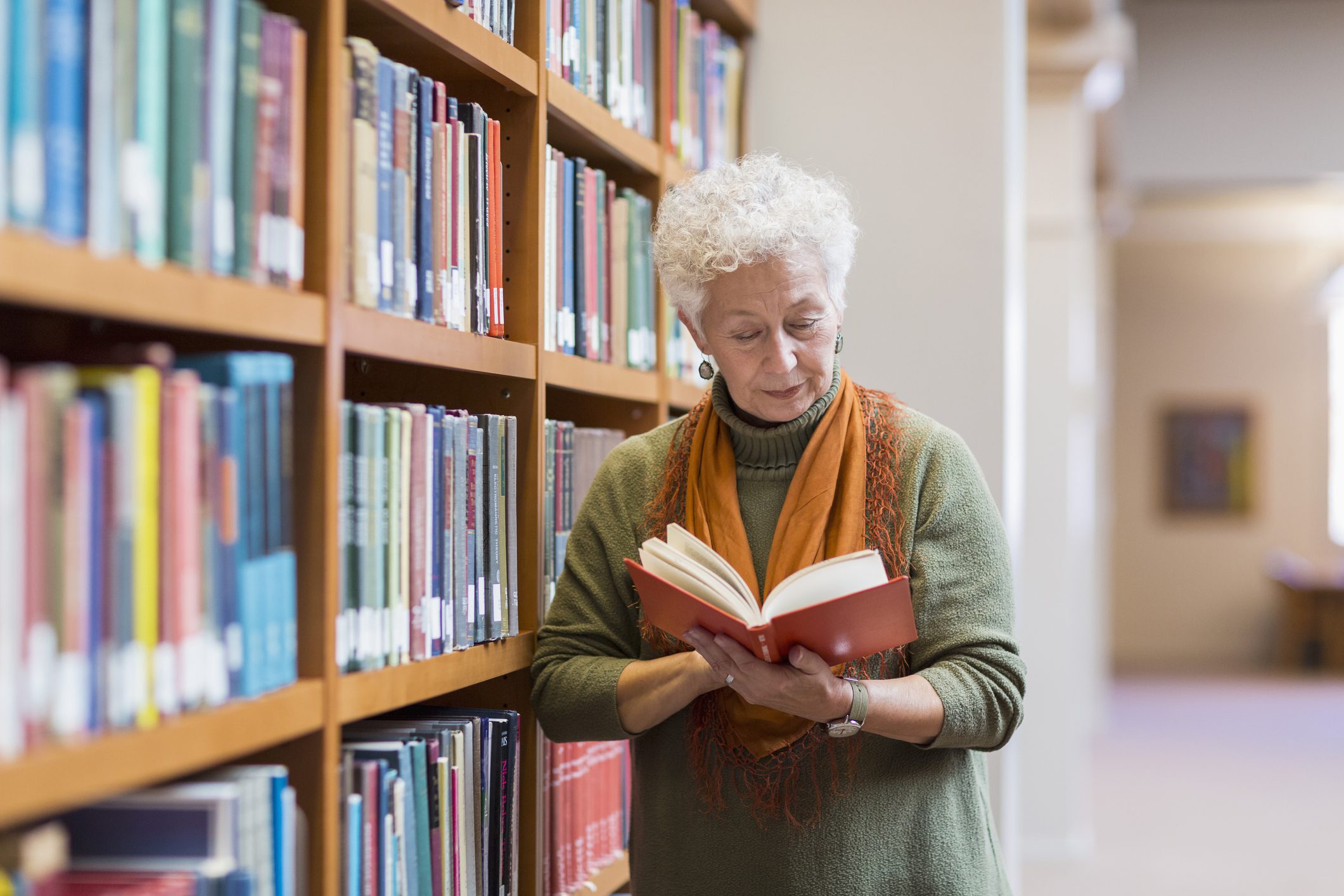 6 Reasons Retirees Should Explore Their Local Library - Bankers Life Blog